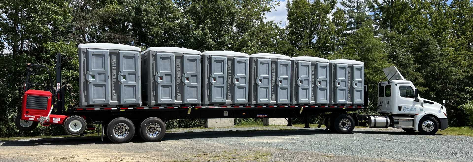 Portable Toilet - Clean Latrine